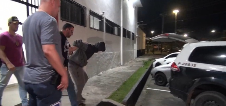 Gcm Que Matou Dois Homem Por Discussão De Jogo é Preso 180graus O