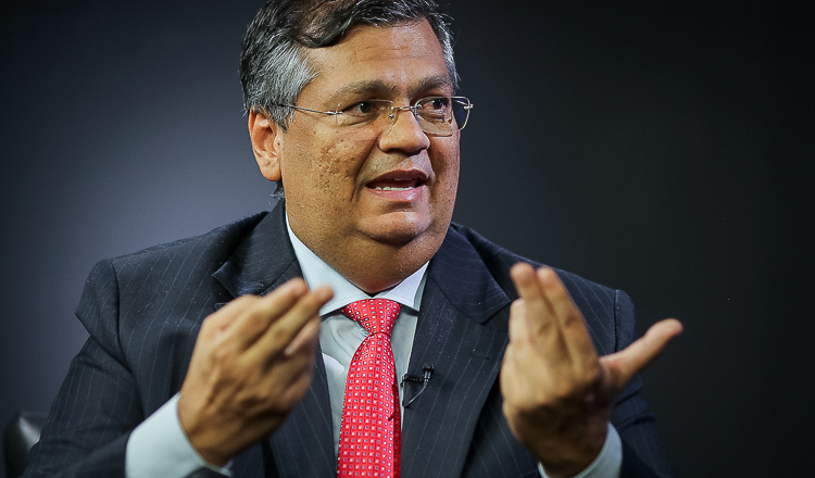 Ministério da Justiça de Lula aciona EUA e Interpol por extradição de ...