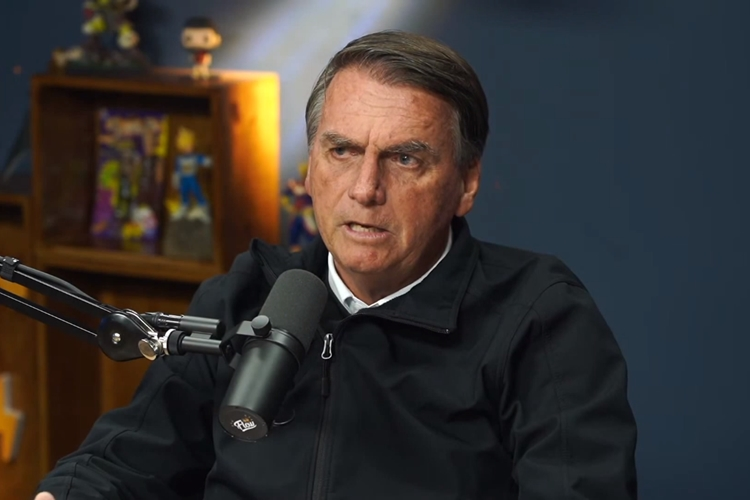 Jair Bolsonaro é Criticado Após Agir Como Presidente Do Brasil