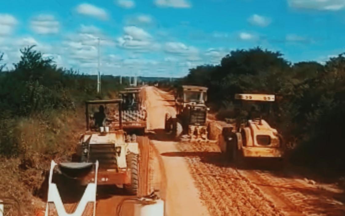 DER restaura PI-142 no trecho entre as cidades de Caldeirão Grande e ...