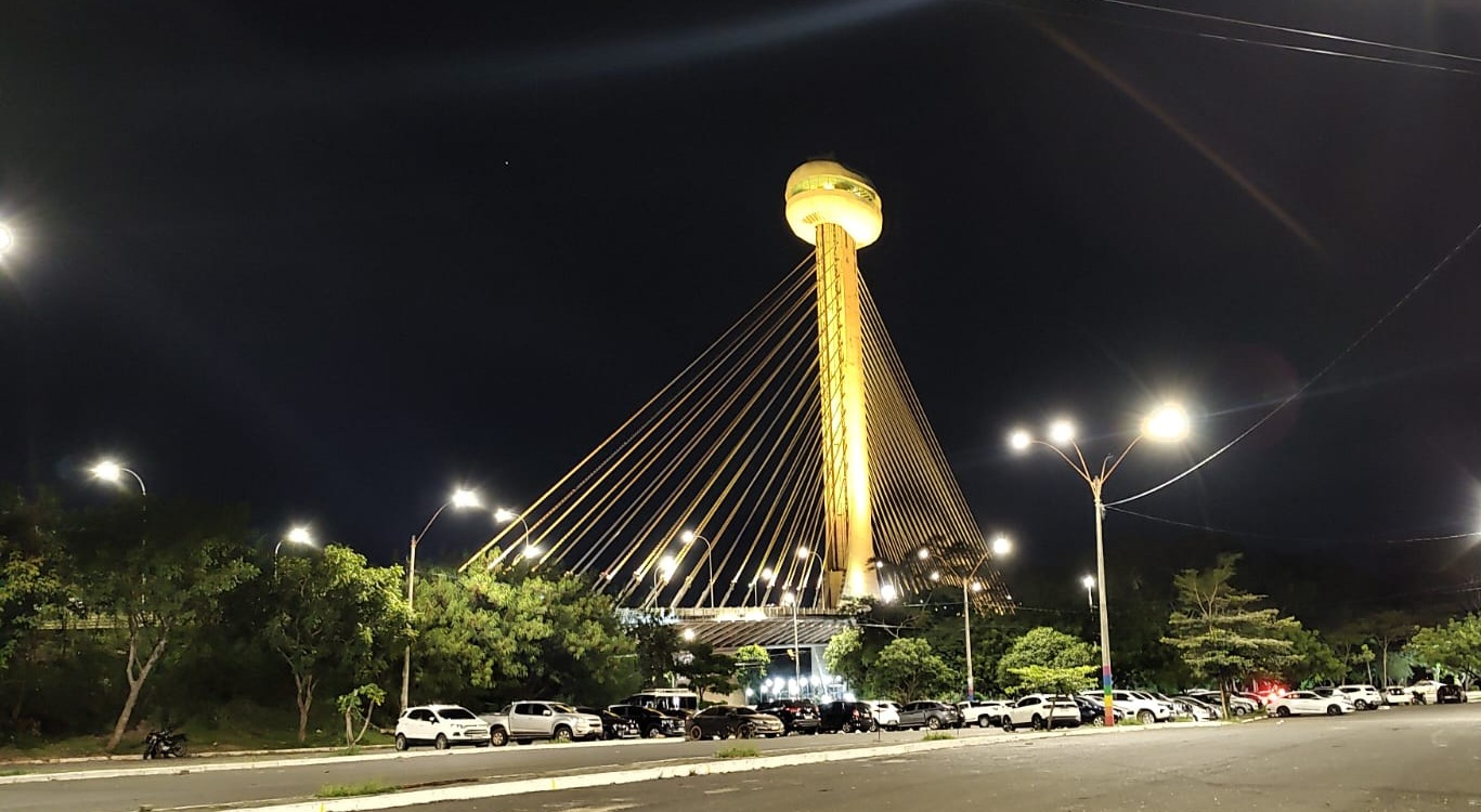 Ponte Estaiada é iluminada de amarelo para conscientizar sobre ...