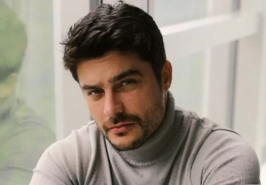 Ator Guilherme Leicam desabafa sobre críticas à sua aparência nas redes ...