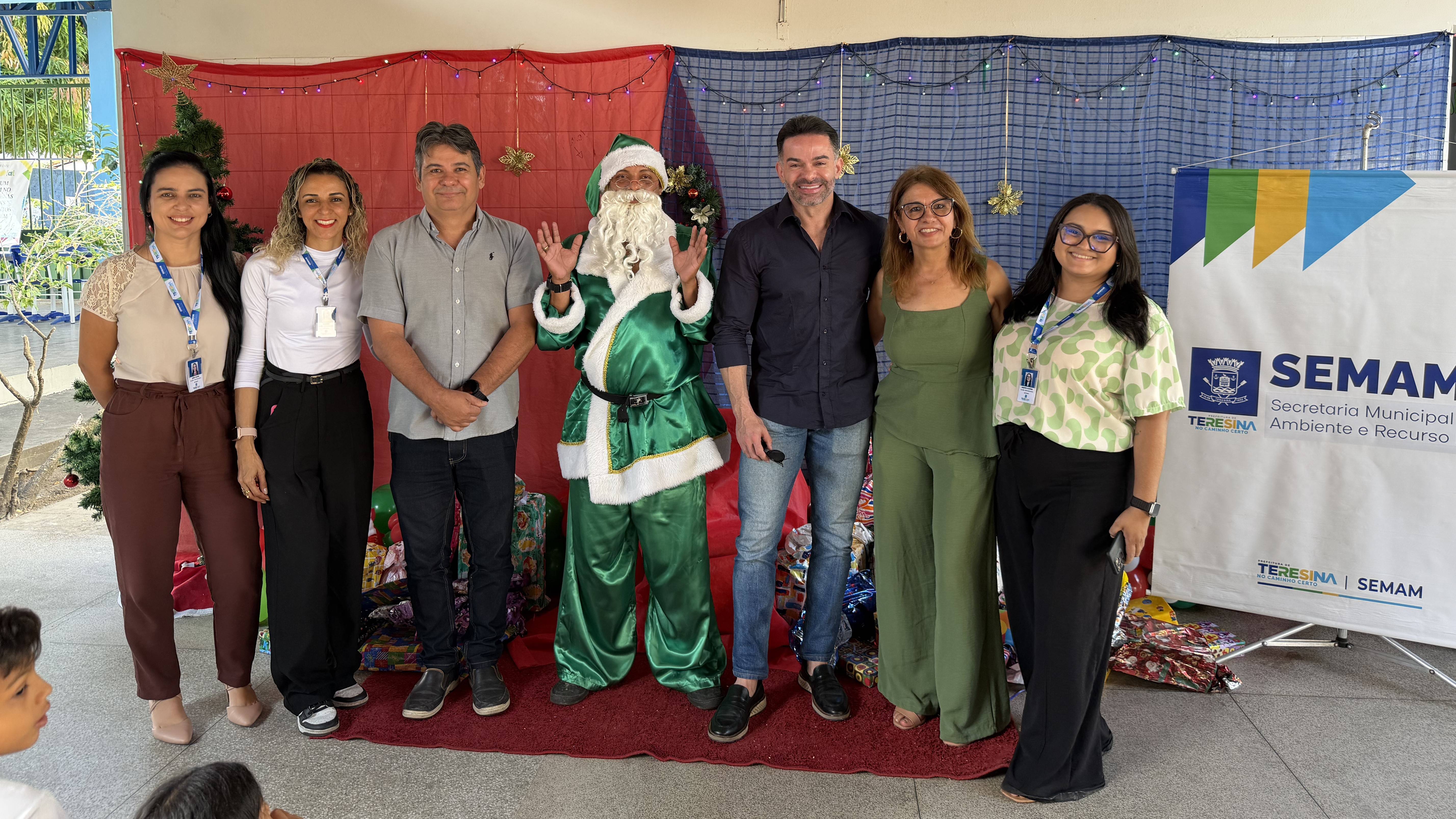 Semam realiza ação do Natal Natureza e distribui brinquedos às crianças ...