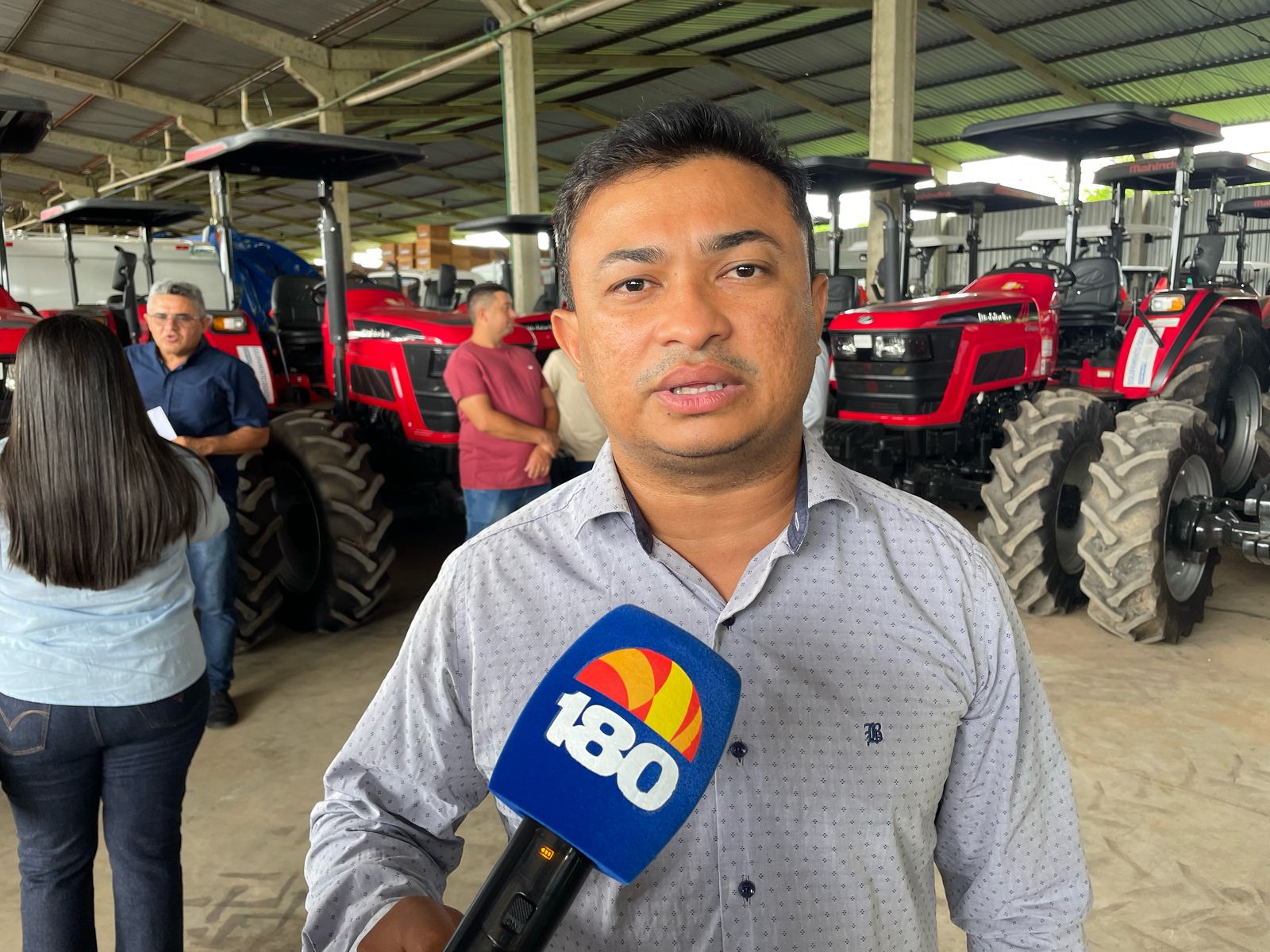 Município de Arraial recebe trator e equipamentos agrícolas da Codevasf ...