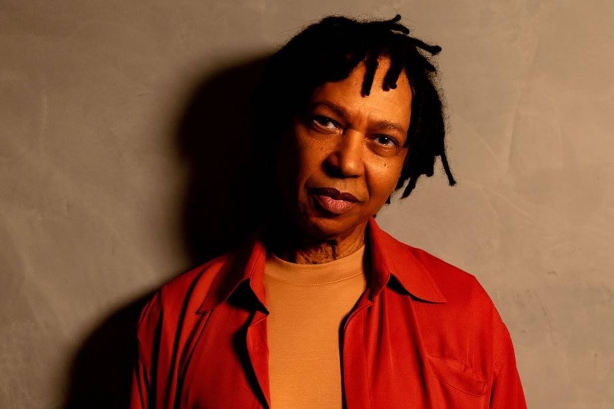 Djavan celebra 50 anos de carreira com álbum inédito Improviso e turnê ...