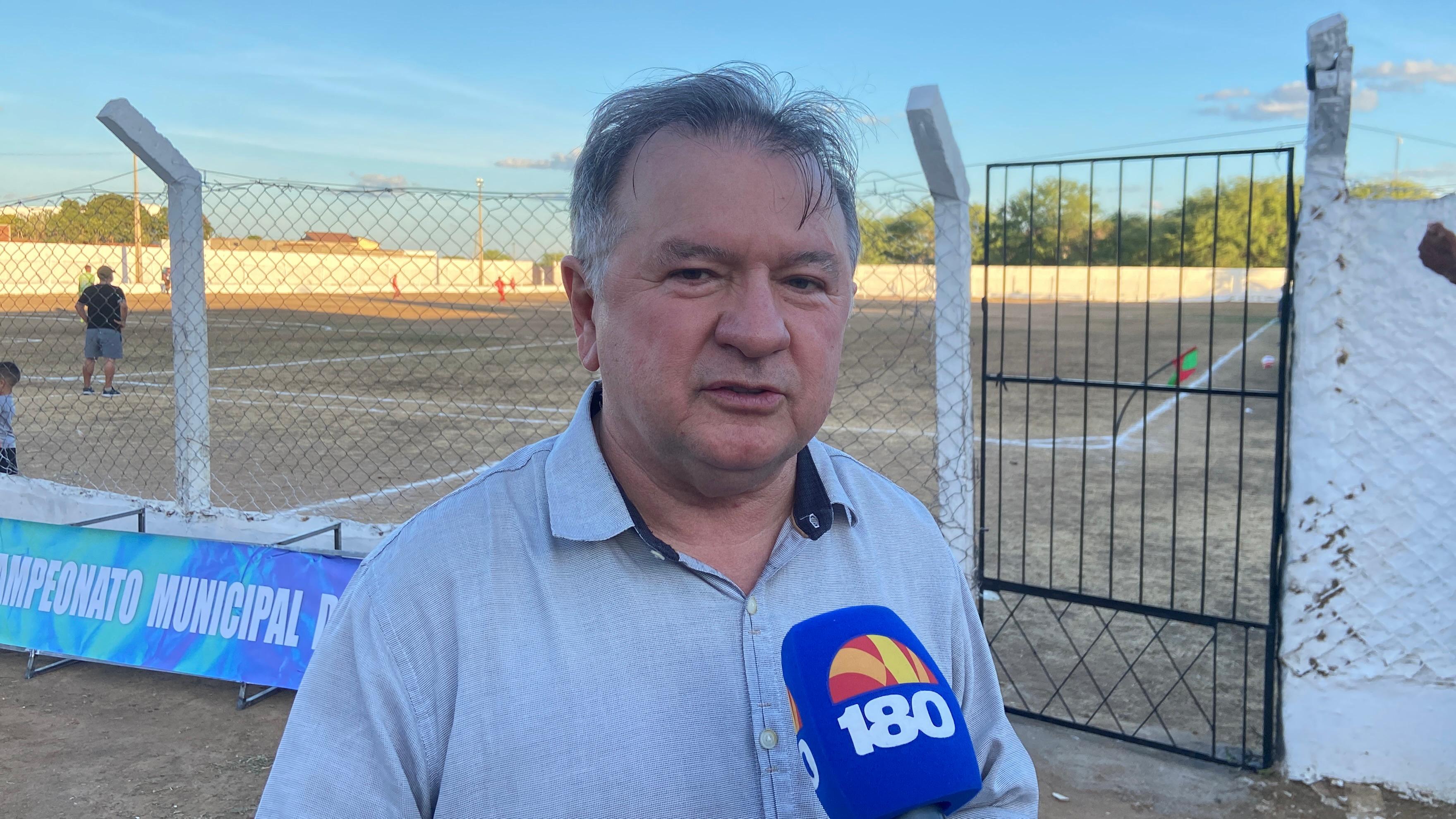 Merlong Solano se retrata publicamente por voto a favor da PEC da ...