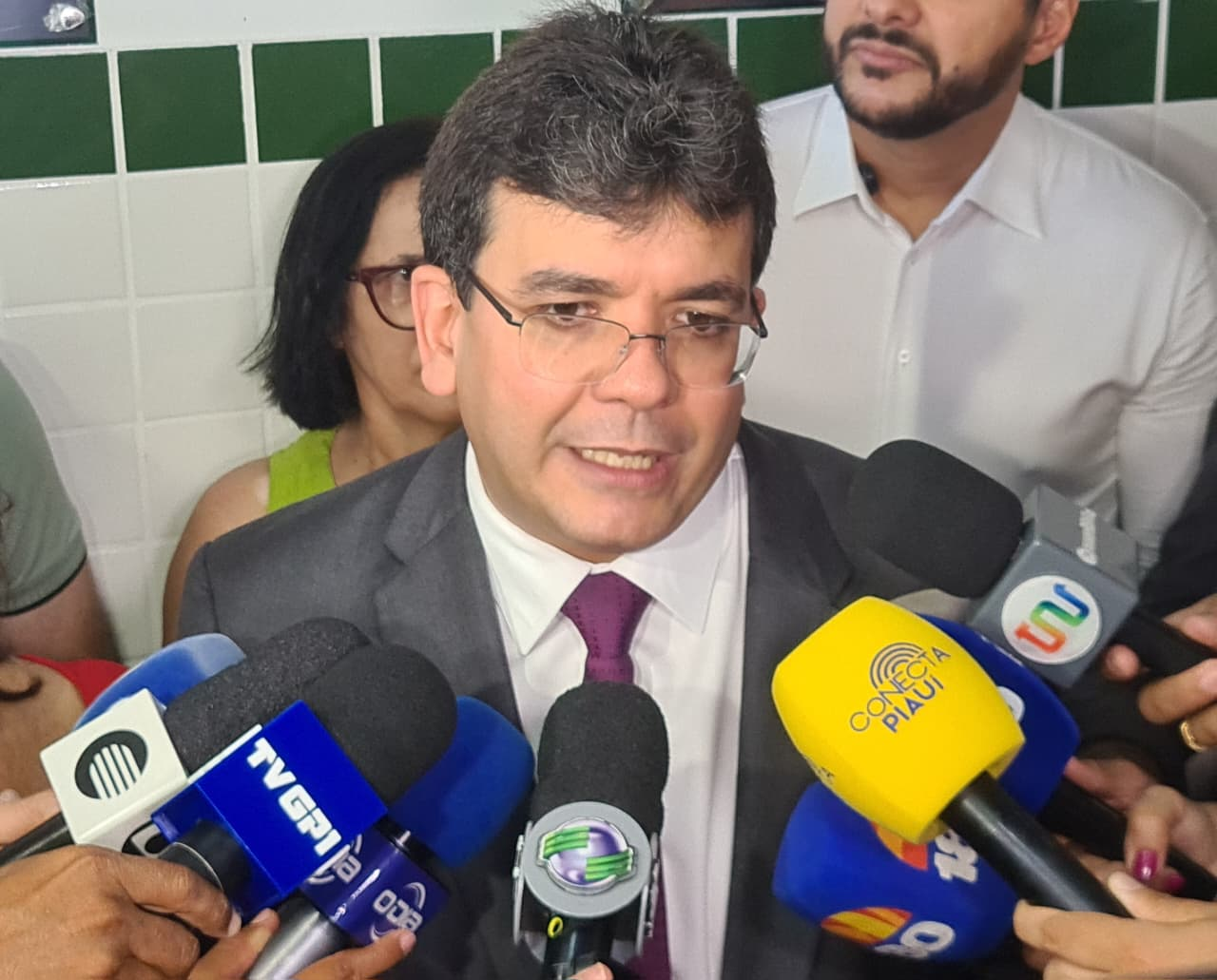 Governador destaca agilidade da polícia em prisão de suspeito de duplo ...