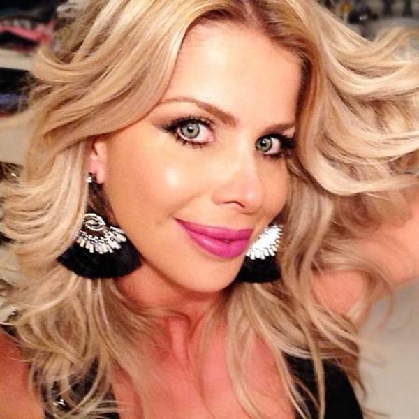 Karina Bacchi lista segredos para pela e confirma: 'Uso cremes anti ...