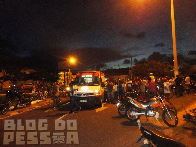 Duas mulheres ficam feridas após acidente entre carro e moto em Parnaíba - 180graus - O Maior ...