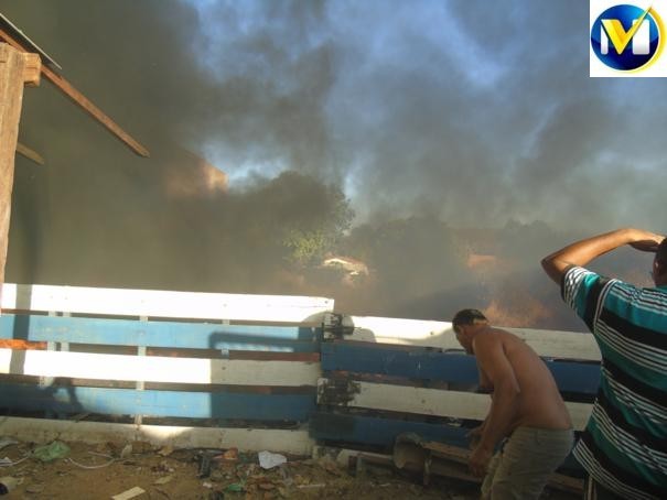 Incêndio destrói armazém em Oeiras e provoca prejuízo na casa dos R$ 30 ...