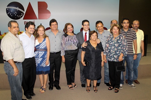 Advogados lançam livro em Teresina com discussões sobre Direito ...