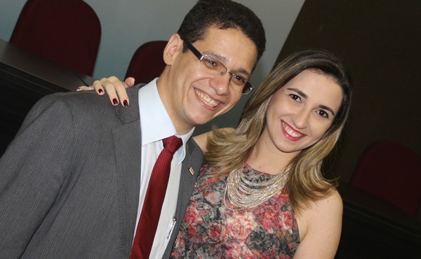 Advogados lançam livro em Teresina com discussões sobre Direito ...