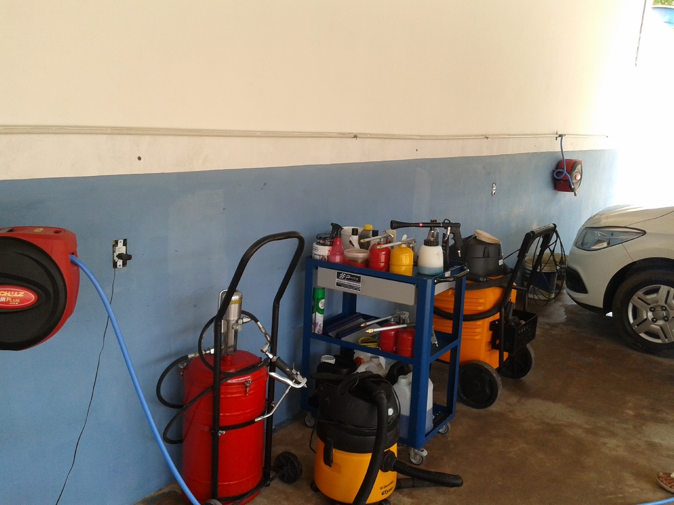 Tem grátis no Point Car auto lave: Lava jato mais moderno é inaugurado ...