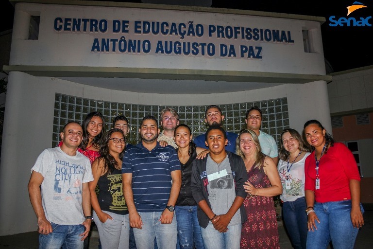 Turma de Fotografia Digital do Senac conclui curso preparada - 180graus ...