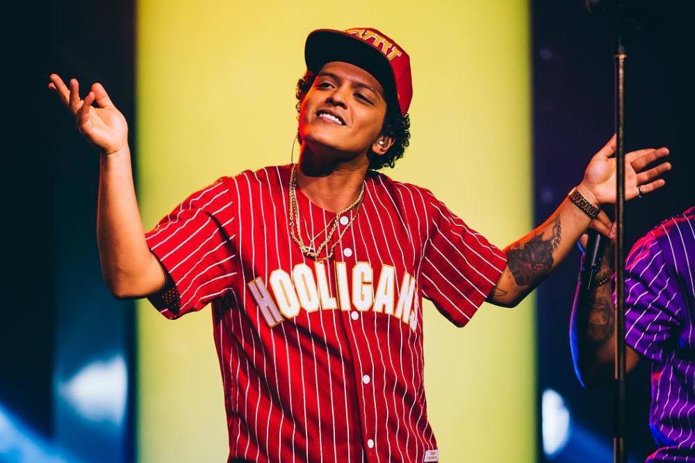 Bruno Mars posta vídeo em seu Instagram arrasando na capoeira ...