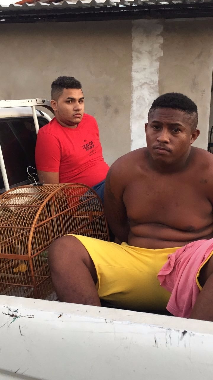 Polícia Prende Dois Suspeitos De Roubarem Diversas Residências Em