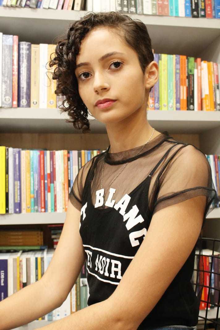 Yêssa Cavalcante vai estrear o blog ‘Afl.orar’ no 180graus - 180graus ...