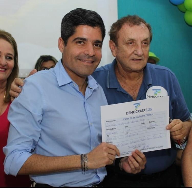 Mão Santa e Adalgisa se filiam ao DEM em ato com a presença de ACM Neto