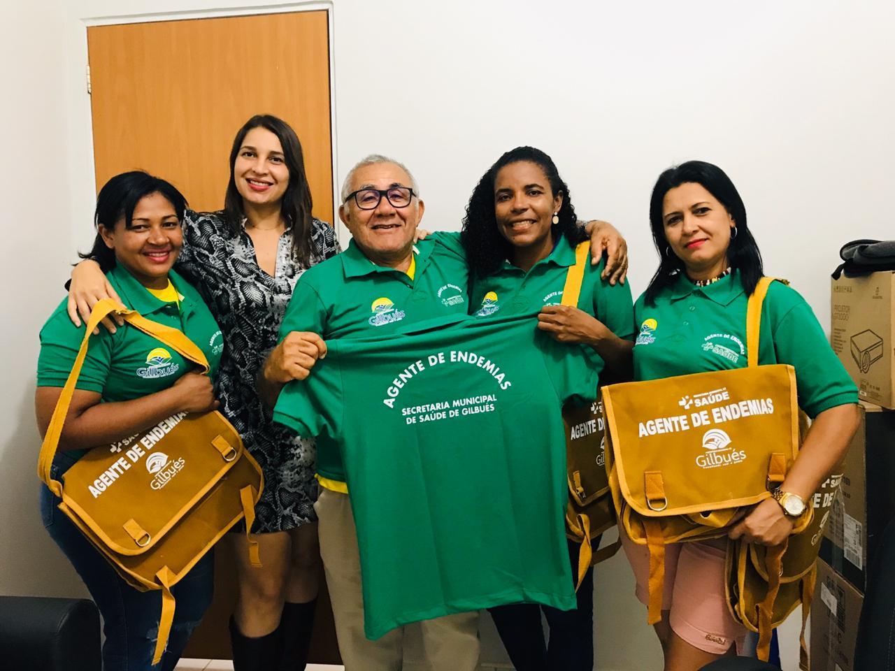 Prefeitura de Gilbués entrega uniformes para agentes de endemias ...