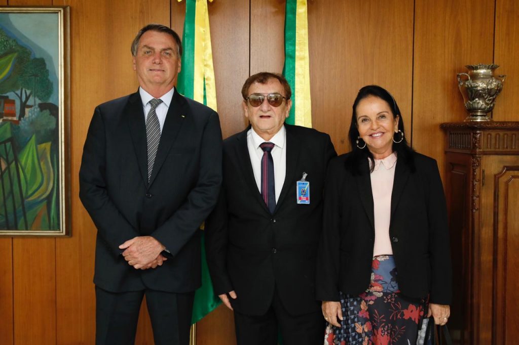Brasília: Mão Santa e Adalgisa se encontram com Bolsonaro - 180graus ...