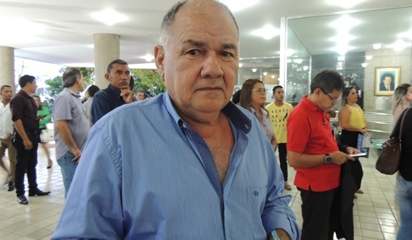 Portal 180graus parabeniza o prefeito de Canavieira, Joan Rocha, pelo ...