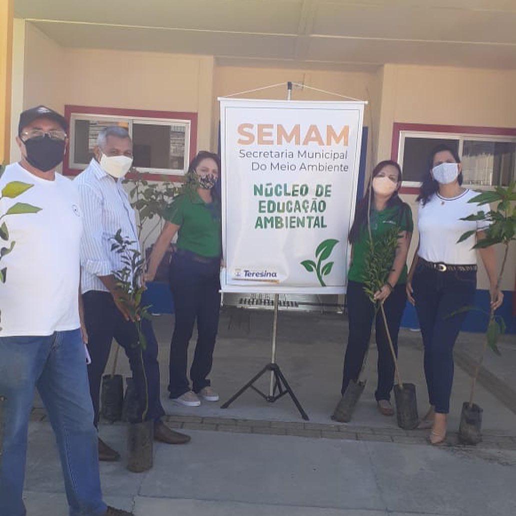 SEMAM faz plantio de mudas frutíferas e nativas em creche modelo de ...