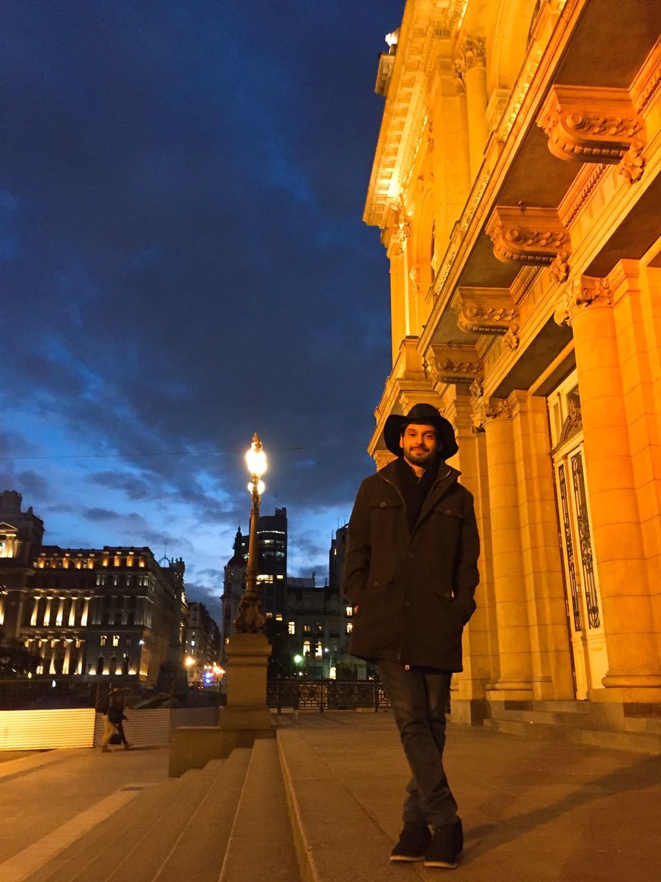 Fabio Gozzi faz teste de cinema na Argentina em 'viagem dos sonhos ...