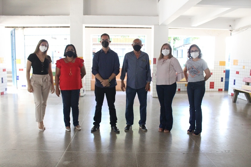 Escola Municipal Mocambinho recebe visita técnica de equipe da Semec - 180graus - O Maior Portal ...