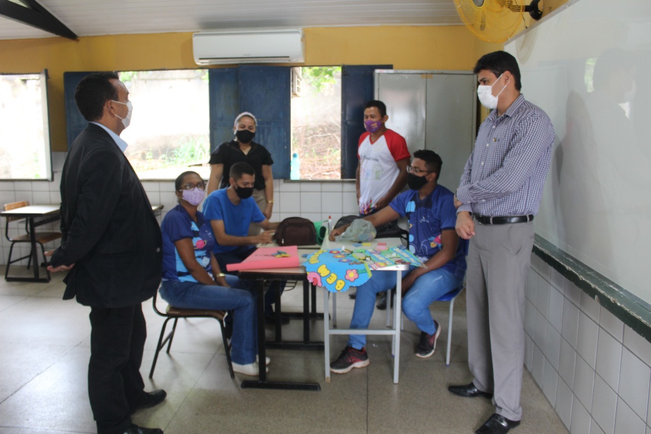 Equipe da Semec visita escola no Pedra Mole - 180graus - O Maior Portal do Piauí