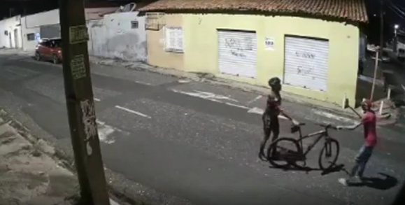 Bandido armado com 'espada' toma bicicleta de assalto na Zona Norte de ...