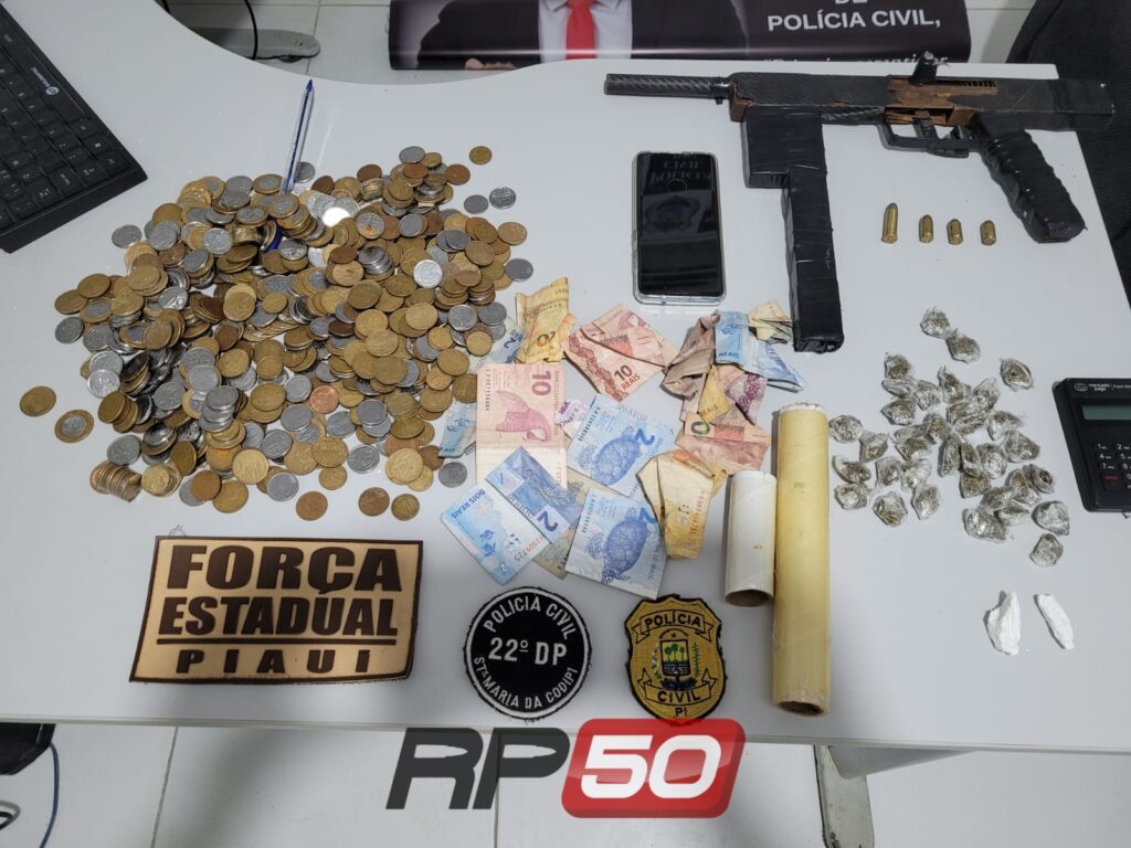 Mulher é Presa Com Submetralhadora E Drogas Na Boca De Fumo Do Esposo