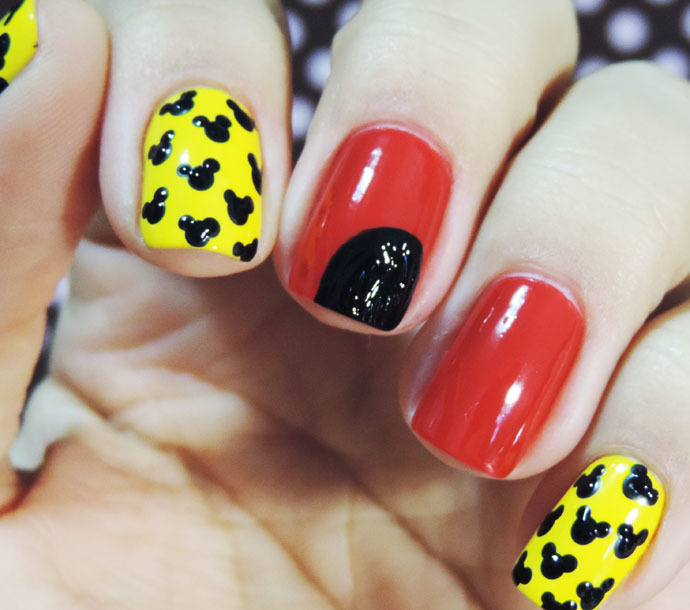 Veja O Passo A Passo De Como Fazer Unhas Do Mickey Mouse 180graus O Maior Portal Do Piauí