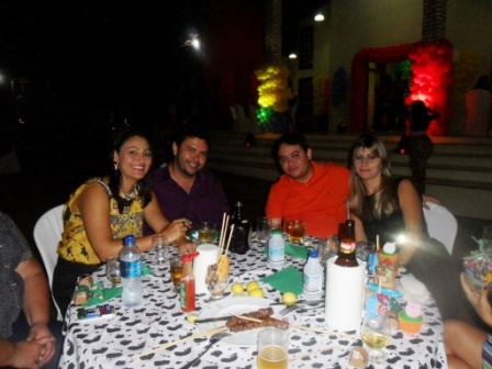 Dilson Lopes e Henryette, comemoram 1º aninho de vida de Henrique Lopes ...