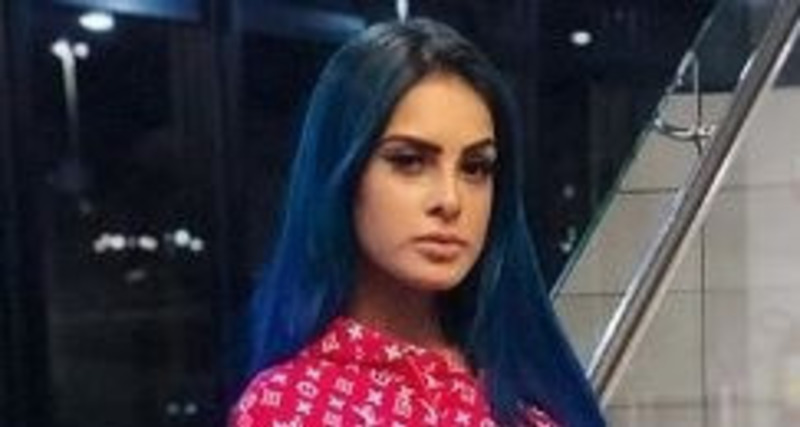 Tati Zaqui posta foto de fio dental no Instagram: “Ângulo”