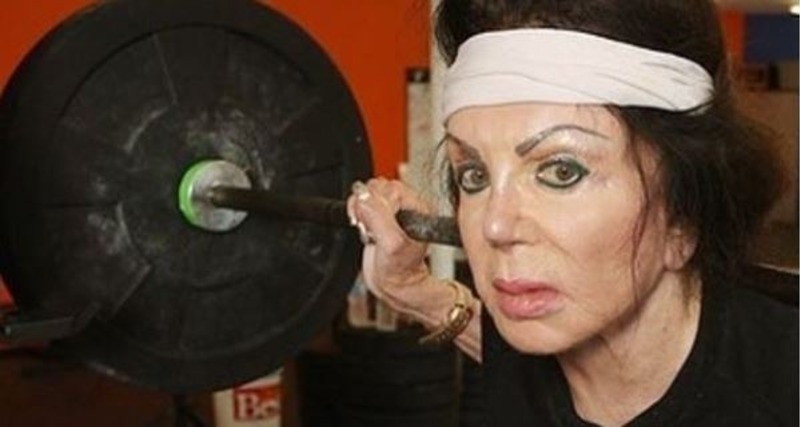 Aos 98, mãe de Sylvester Stallone faz sucesso levantando pesos e ...