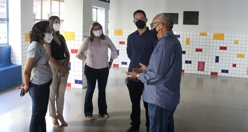 Escola Municipal Mocambinho recebe visita técnica de equipe da Semec