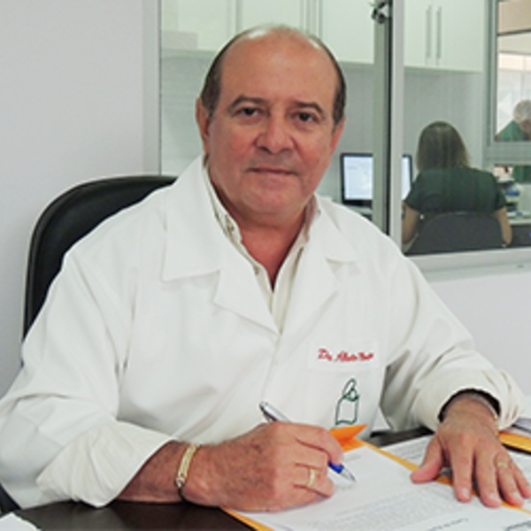 Filha do médico Alberto Monteiro fará homenagem para o pai em evento