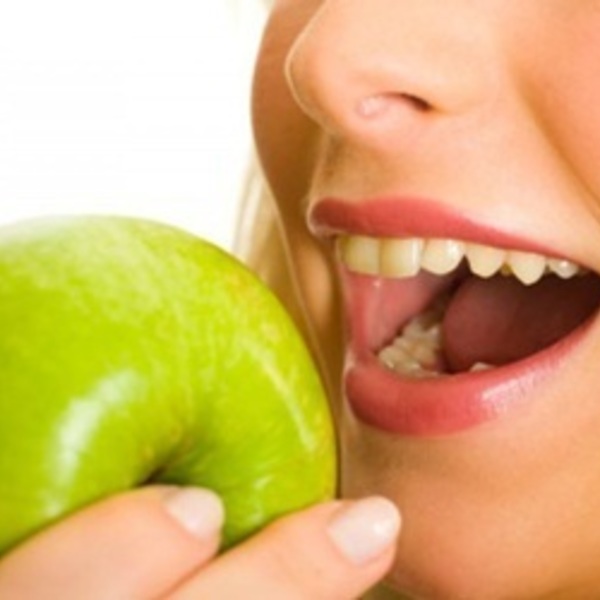 Mastigar corretamente é o primeiro passo para ter uma boa digestão