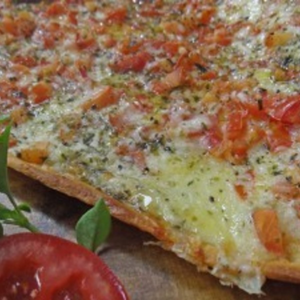 Para os amantes de massas; aprenda a fazer uma deliciosa pizza falsa