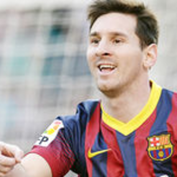 Messi marca três vezes e vira o maior goleador em toda história do ...