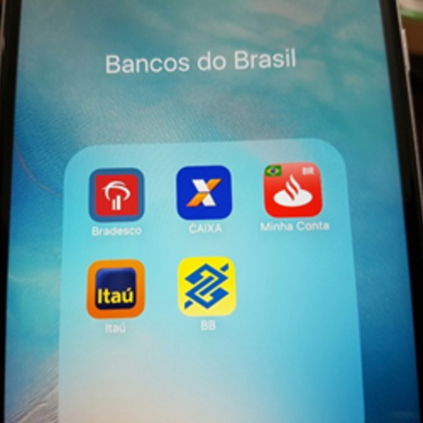 Apps para smartphone se tornam canal nº 1 de bancos brasileiros