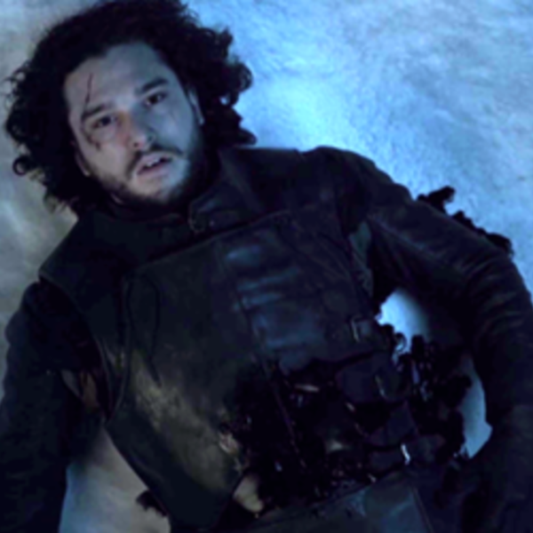 Novo trailer de 'Game of Thrones' tem Jon Snow morto e beijo lésbico