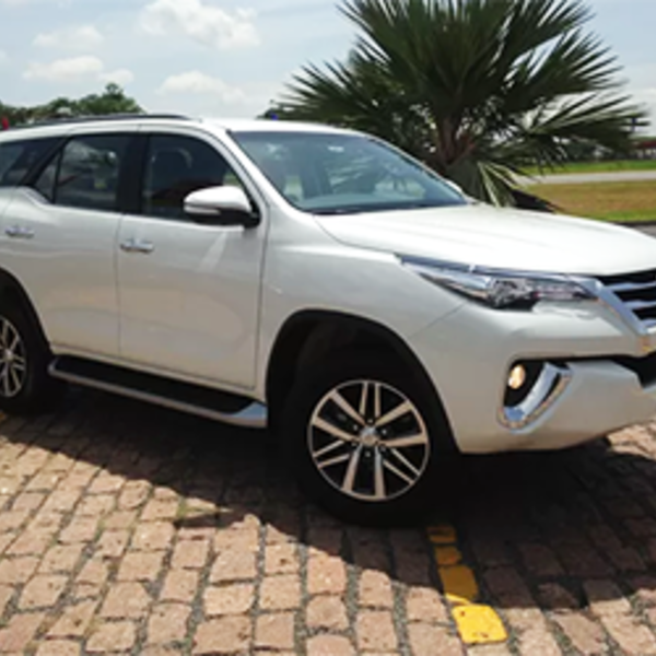 Toyota SW4 2016 lança nova geração no Brasil; veja primeiras impressões