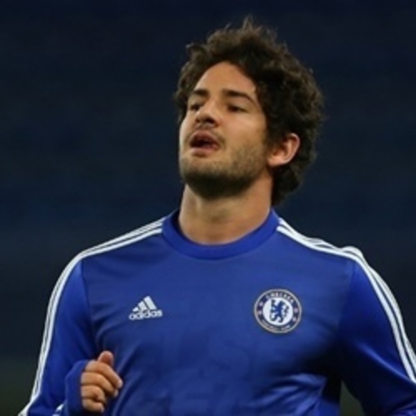 Em forma, Pato pode estrear pelo Chelsea nesta terça diante do Norwich