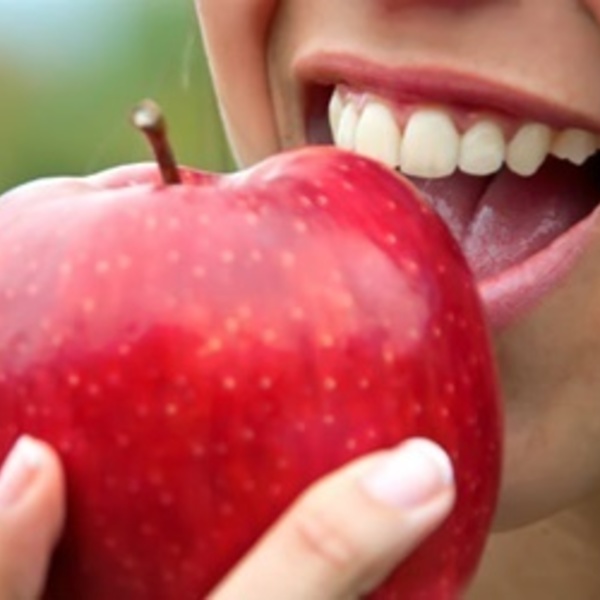 Comer maçã dá fome: é mito ou verdade? Conheça os vários benefícios da ...