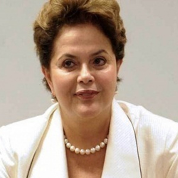 Dilma Roussef recebe MST e promete assentar 30 mil em 2014