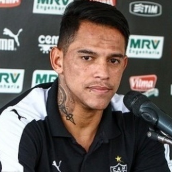 Giovanni Augusto antecipa clubes e confirma acerto com o Corinthians