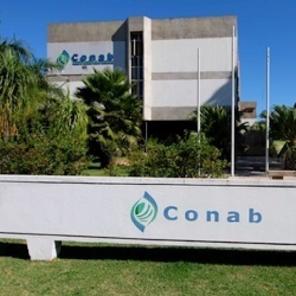 Conab adquire 84,4 mil toneladas em produtos por meio AGF em 2014