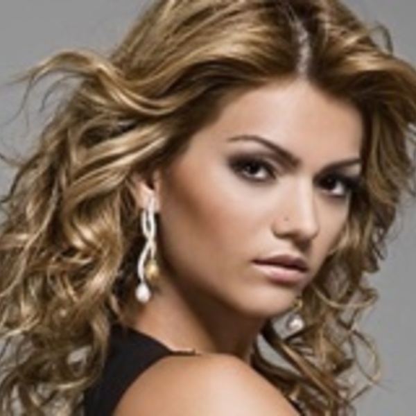 Kelly Key apresenta a próxima edição do 'Domingo da Gente', na rede Record