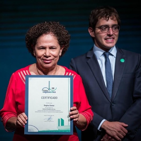 Regina é a terceira melhor senadora do Brasil em 2018